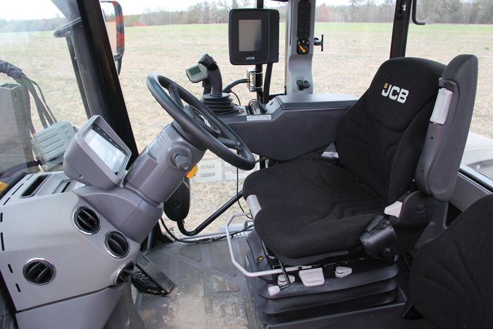 Taking a close look at the 4000 Series JCB Fastrac - Grainews