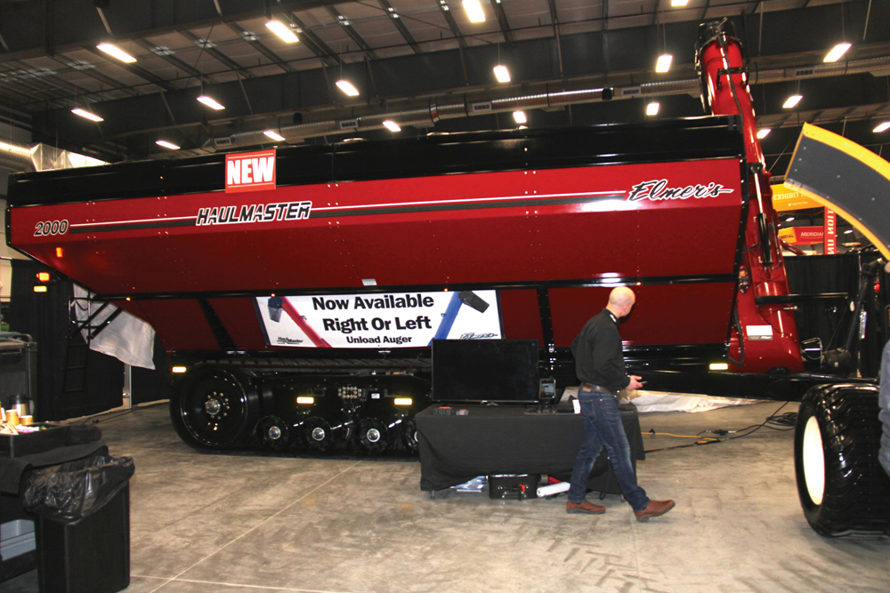 Elmer’s Manufacturing unveils its biggest grain cart yet